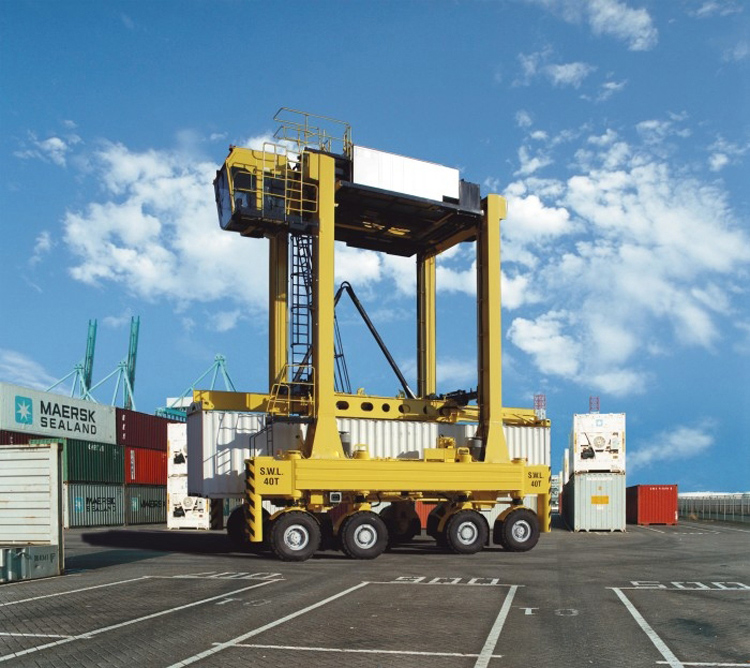 container handling straddle carriers - Dowell Crane Co., Ltd